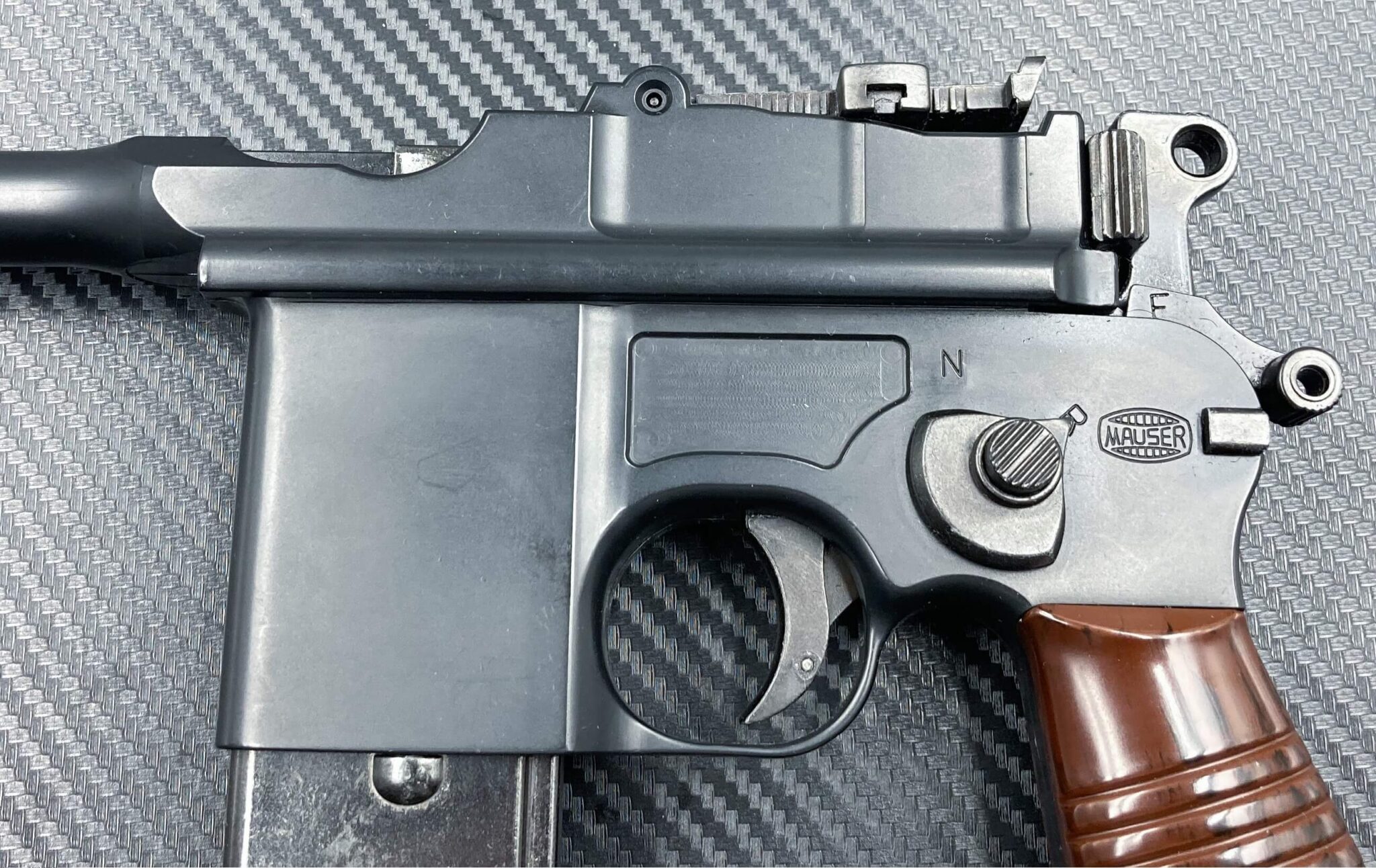 マルシン製モーゼルM712(MAXI8)をレビュー！WW2時代を代表するドイツ製マシンピストルを紹介！ - ミッコーブログ