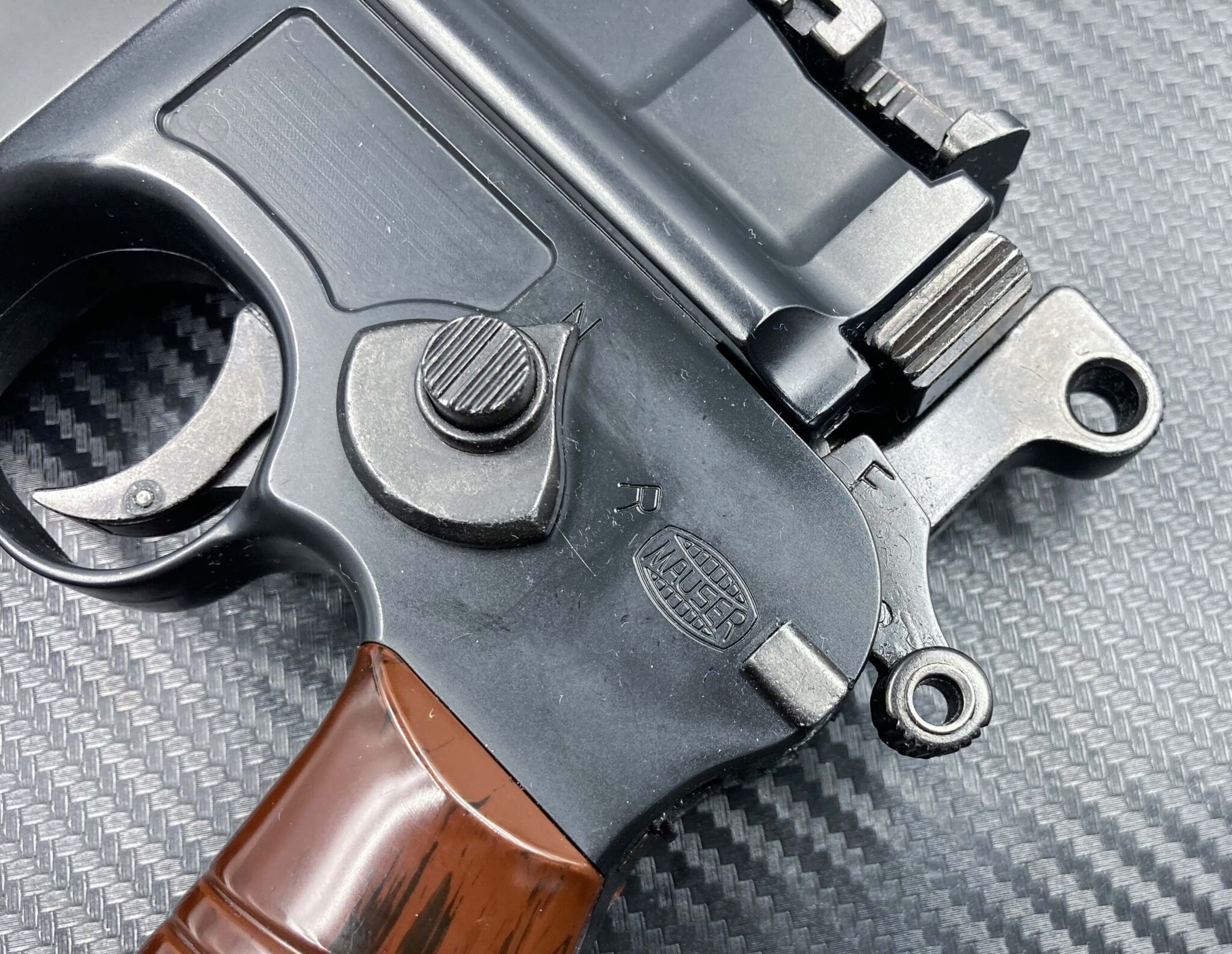 マルシン製モーゼルM712(MAXI8)をレビュー！WW2時代を代表するドイツ製マシンピストルを紹介！ - ミッコーブログ