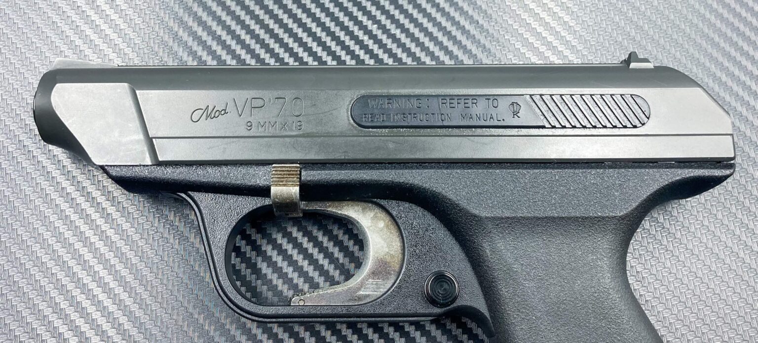 タニオコバ製 H&K VP70Mをレビュー！レオンの愛銃で人気がある世界初のポリマーオート拳銃を紹介！ - ミッコーブログ